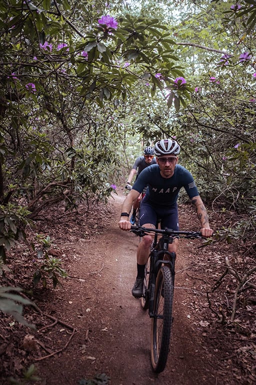 Light and stiff carbon hardtail: FOCUS RAVEN | FOCUS Bikes | FOCUS ...